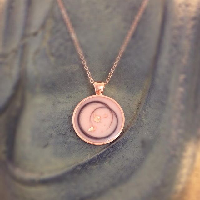 Trauerschmuck | Was ist Trauerschmuck? | milk-design Manufaktur